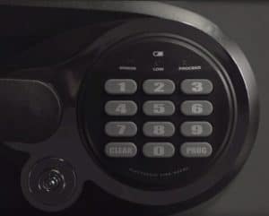 How to change the batteries in a safe? A complete illustrated guide ...